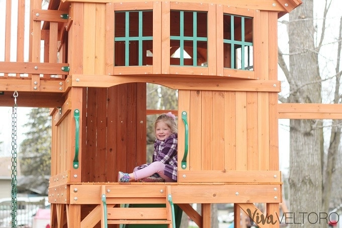 Bringing Family Together with Backyard Discovery {Plus, a GIVEAWAY!}