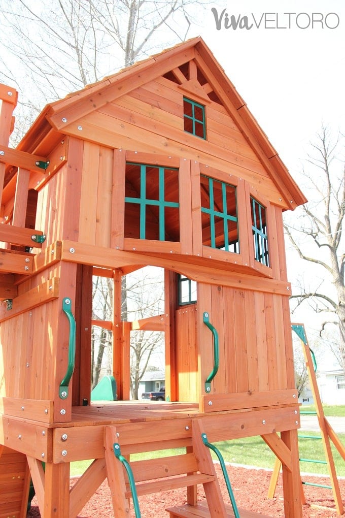 Bringing Family Together with Backyard Discovery {Plus, a GIVEAWAY!}