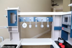 Step2 Grand Walk-In Wood Kitchen for Kids Review - Viva Veltoro