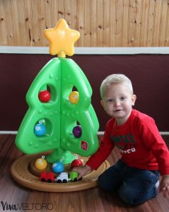 Step2 My First Christmas Tree - Holiday Gift Guide Pick! - Viva Veltoro