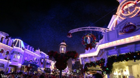 6 Reasons You'll Want to Visit Mickey's Very Merry Christmas Party ...