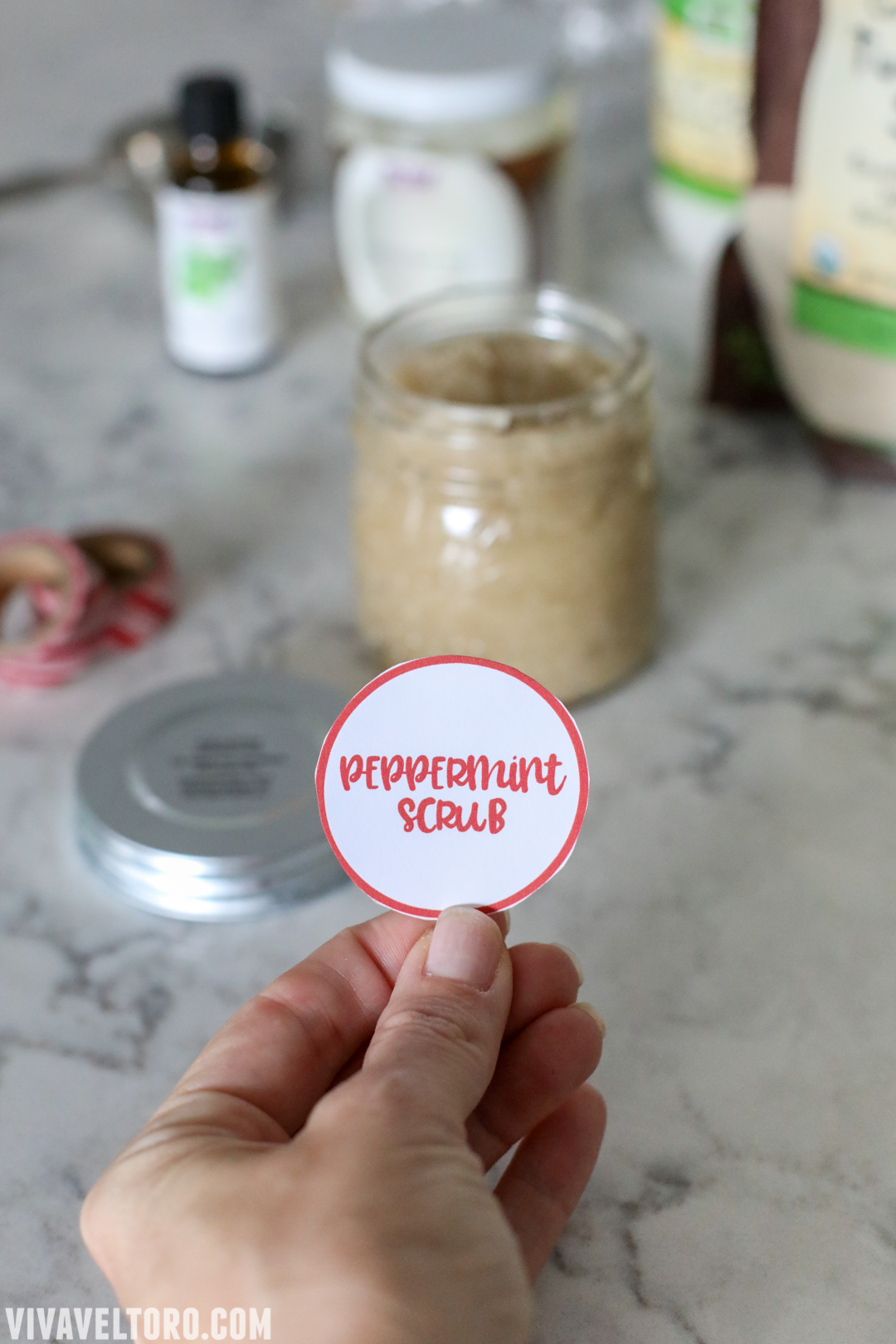 Peppermint Sugar Scrub With FREE Printable! - Viva Veltoro