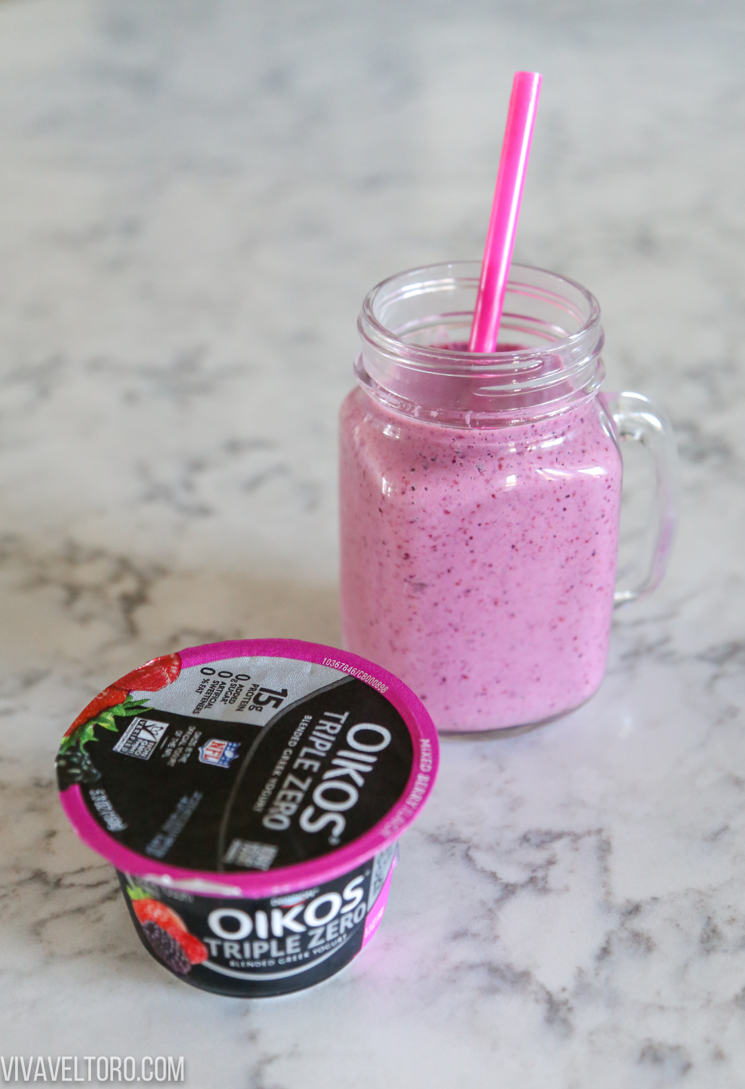 Easy Berry Yogurt Smoothie Recipe - Viva Veltoro