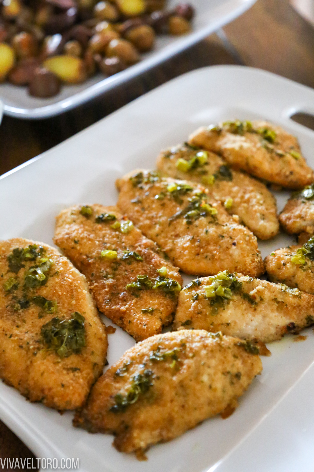 Chicken with White Wine Butter Sauce Recipe - Viva Veltoro